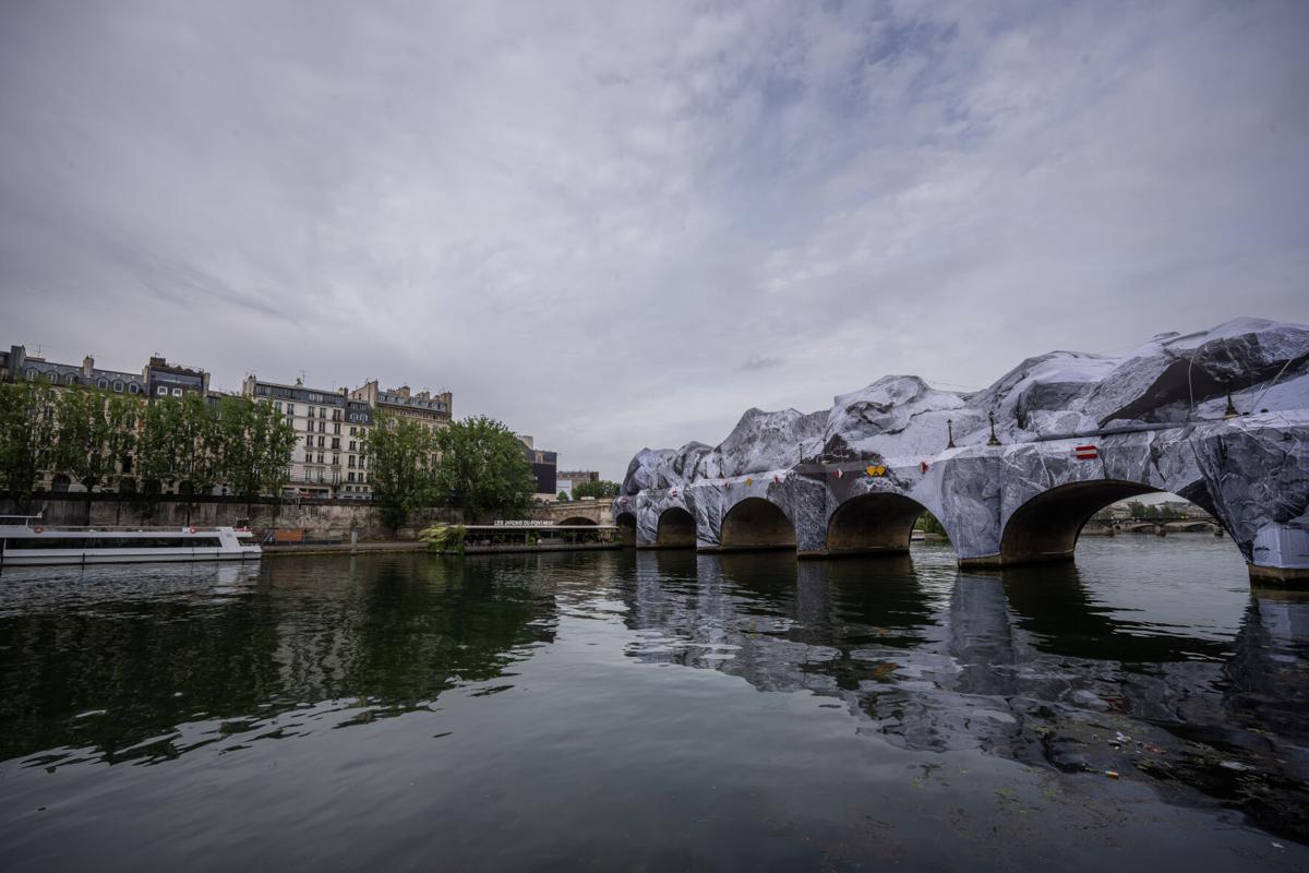 France Paris Bridge | National News | goshennews.com