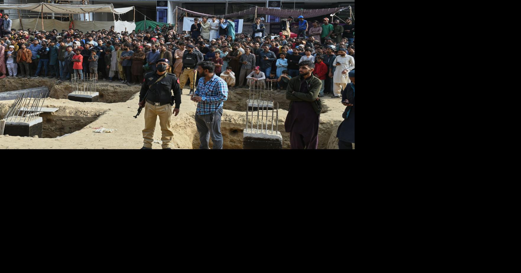 Pakistan Shopping Plaza Fire | National News | goshennews.com