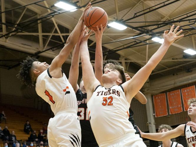 PREP BOYS BASKETBALL: Tough shooting night hurts NorthWood in loss to ...