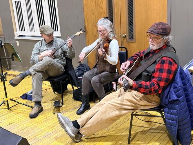 Contra dancing a monthly Goshen tradition | News | goshennews.com