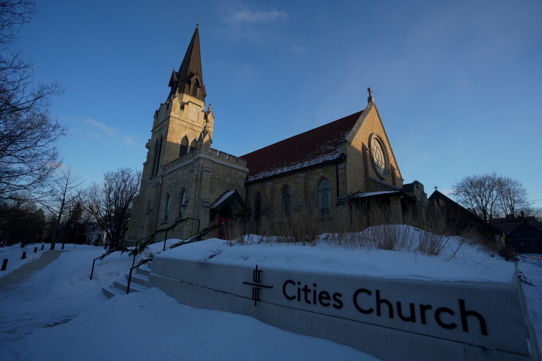 ICE protesters who interrupted Minnesota church service won't face ...