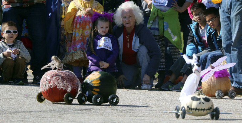 Cubs-themed pumpkin claims championship at Middlebury Pumpkin Race ...