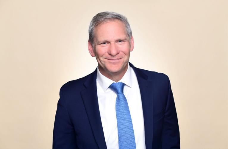 Family of Alex Pretti retains lawyers who helped prosecute the George ...