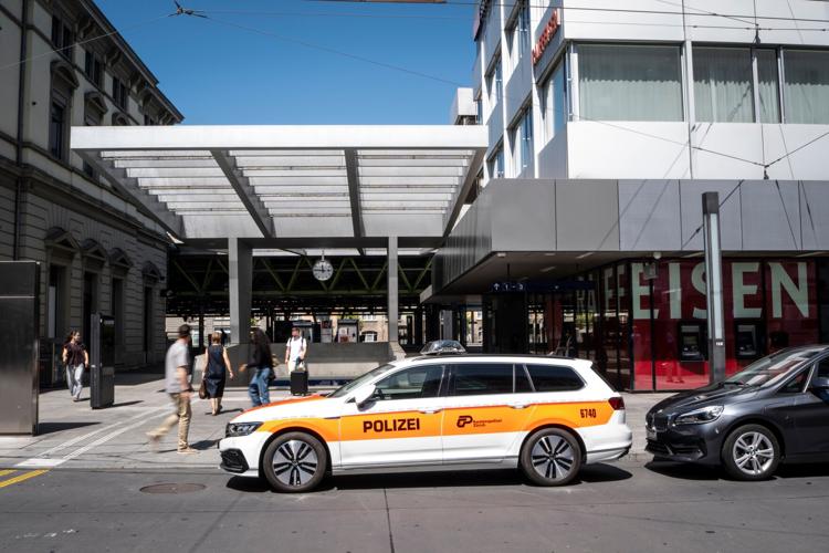 Man stabs 3 people at Swiss train station in what authorities call an ...