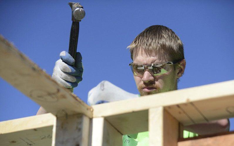 Habitat For Humanity volunteers come together to build home for Elkhart ...