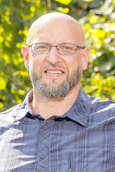 Eads completes leadership development program | News | goshennews.com