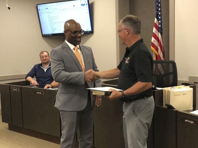 Two new Nappanee police reserves sworn in | Local News | goshennews.com