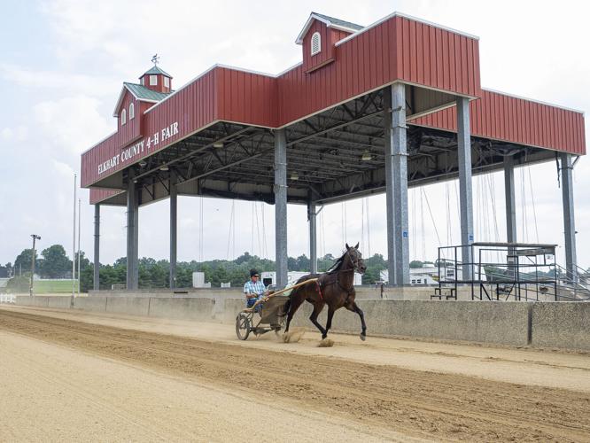 Hustle and bustle at the fairgrounds | Elkhart County 4h Fair Coverage ...