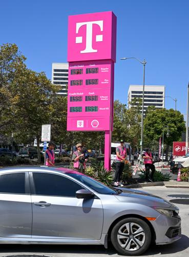 T-Mobile Member Month Shell Fuel Rewards® event | National News ...