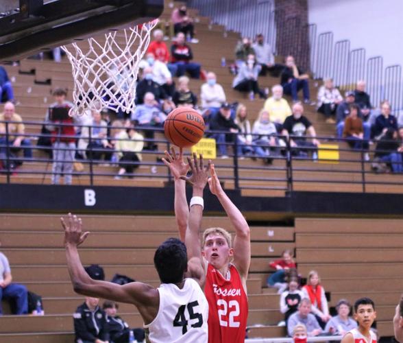 PREP BOYS BASKETBALL: Size and length of Penn handcuff Goshen in loss ...