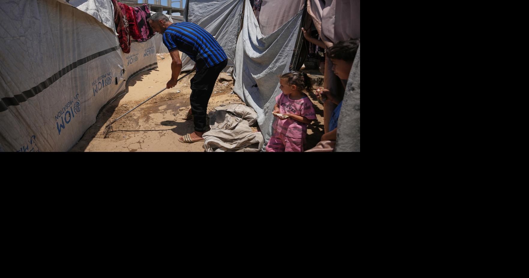 Gaza Makeshift Toilet | National News | goshennews.com