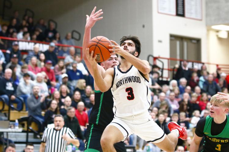 PREP BOYS BASKETBALL: Balanced fields makes for exciting sectional ...