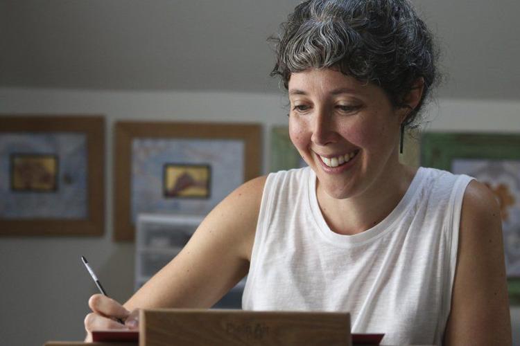 Artist creates the wonder of tiny art | Local News | goshennews.com