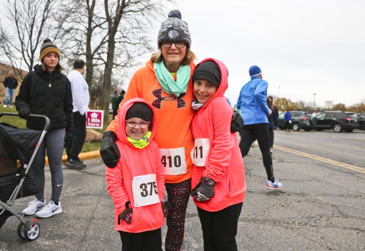 Turkey Stampede: Record-breaking crowd races to the finish line ...