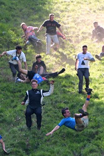 See the world in vertical: Top photos by AP photojournalists | National ...
