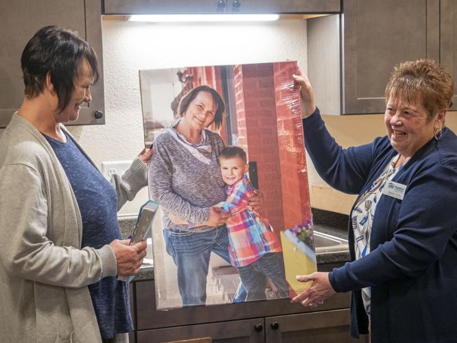 Habitat hands over keys to 35th anniversary home | News | goshennews.com