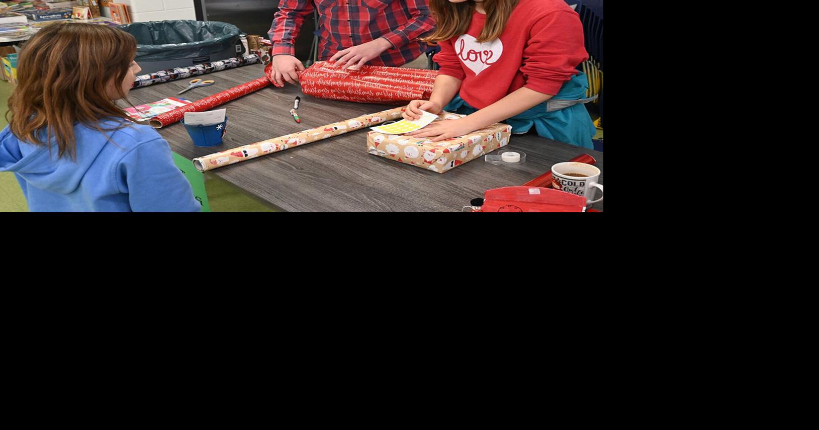Nappanee Club keeps holiday tradition alive with Santa's Workshop ...