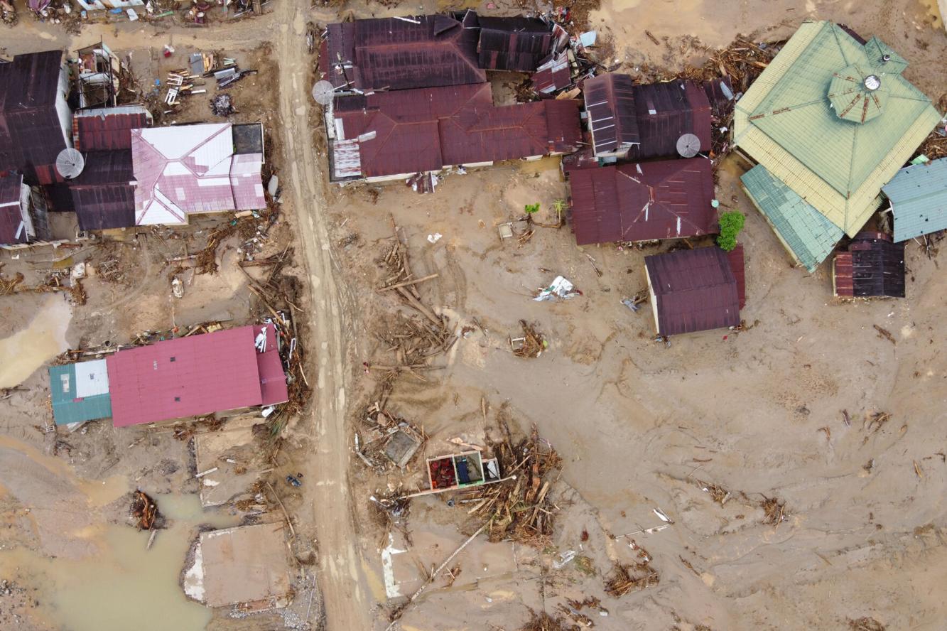 Indonesia Extreme Weather Asia Flooding | National News | goshennews.com