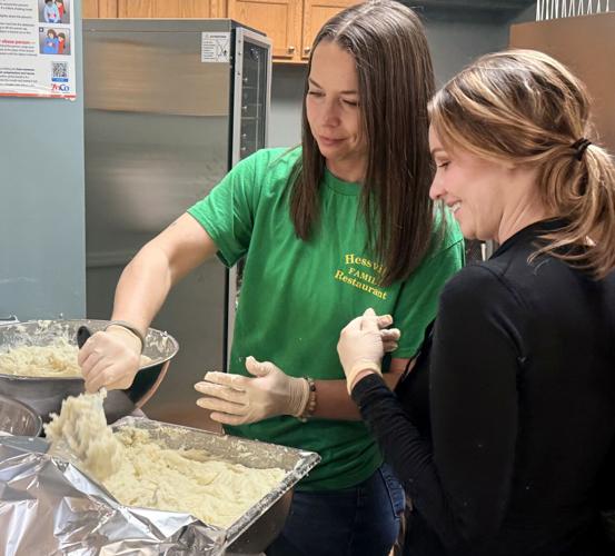 Goshen First Church opens its doors for Thanksgiving meal | News ...