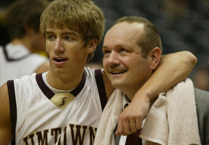 PREP BASKETBALL: Coaching, competitiveness run in DeShone family blood ...