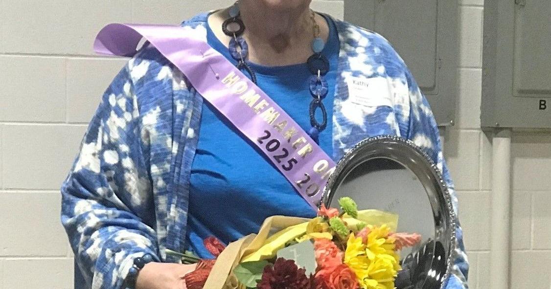 Graber receives Homemaker of the Year award | News | goshennews.com