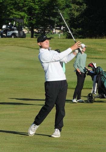 PREP GOLF: Brayden Miller leading the pack at Day 1 of golf State ...