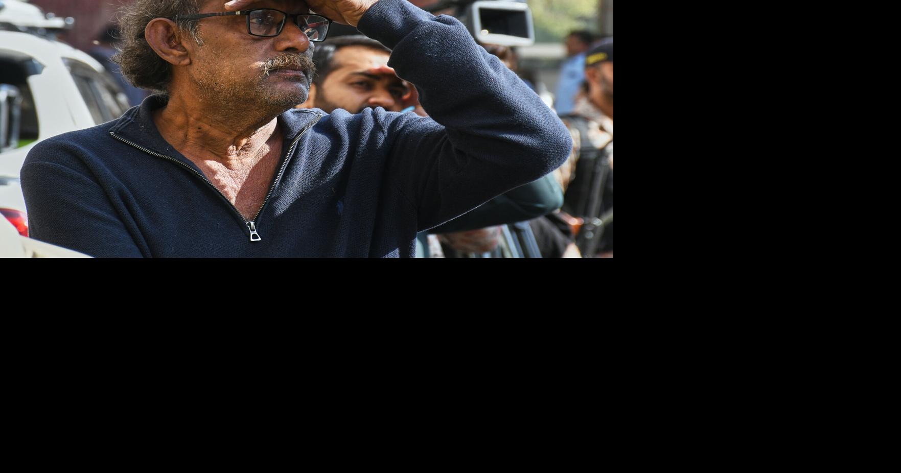 APTOPIX Pakistan Shopping Plaza Fire | National News | goshennews.com