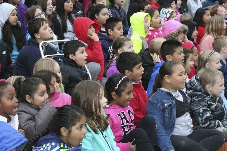 Stutsmans give Parkside Elementary students hot air balloon ...