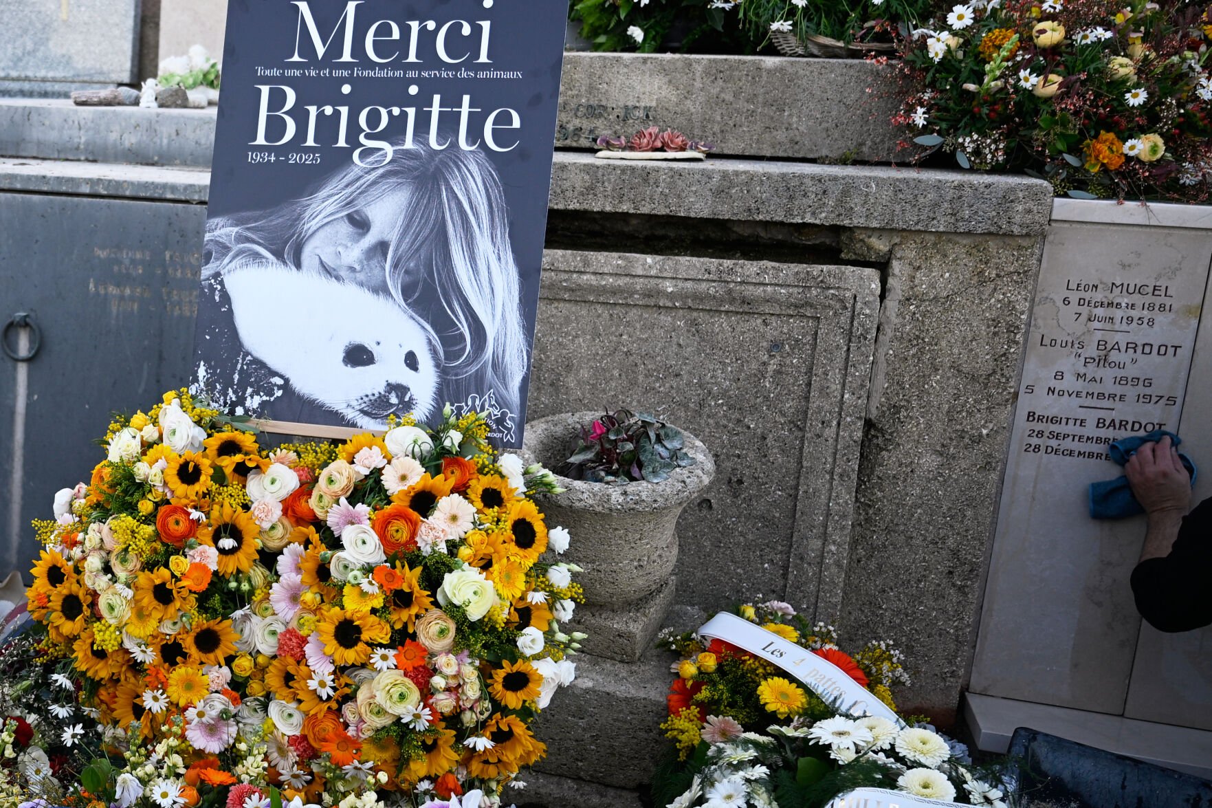 France Bardot Funeral | National News | goshennews.com