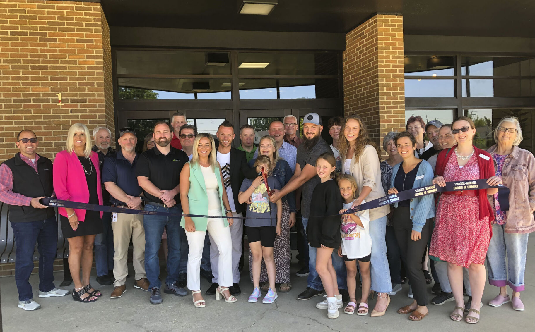 Ribbon cut on Urban Oaks apartments in Syracuse | News | goshennews.com