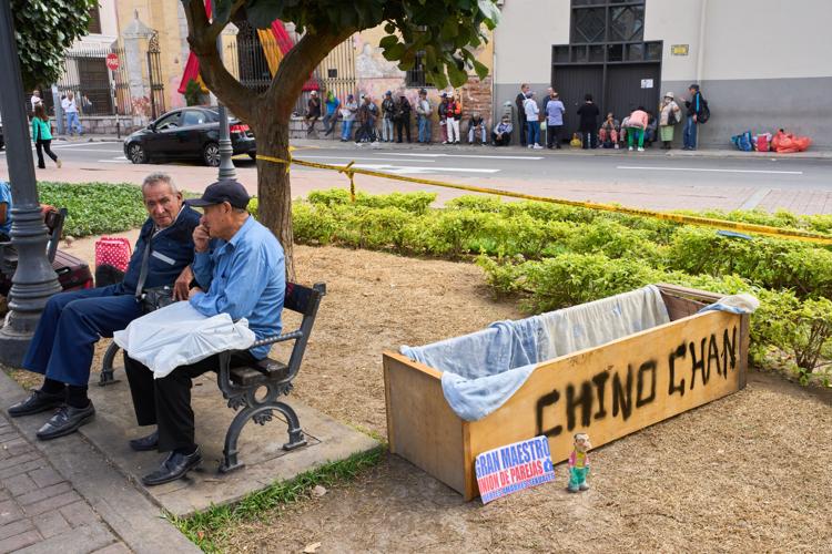 Peru's presidential runoff shows a razor-thin gap between candidates ...