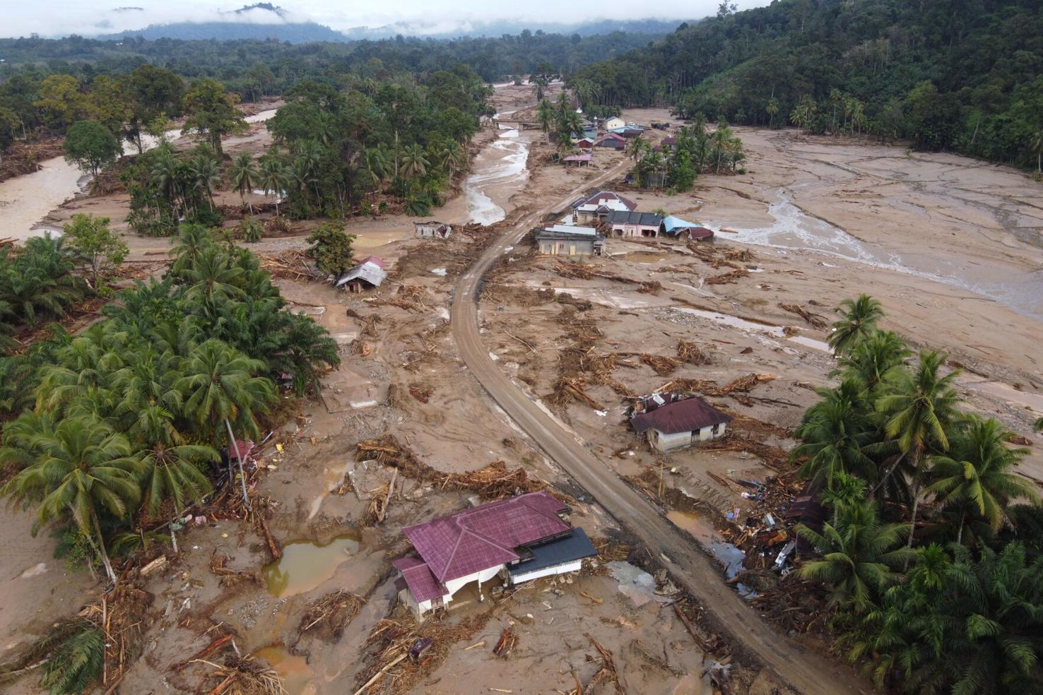 Indonesia Extreme Weather Asia Flooding | National News | goshennews.com