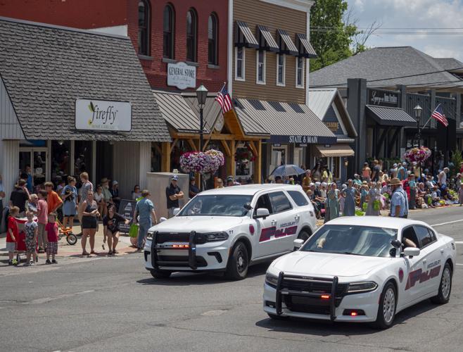 Middlebury hosts Summerfest Parade | | goshennews.com