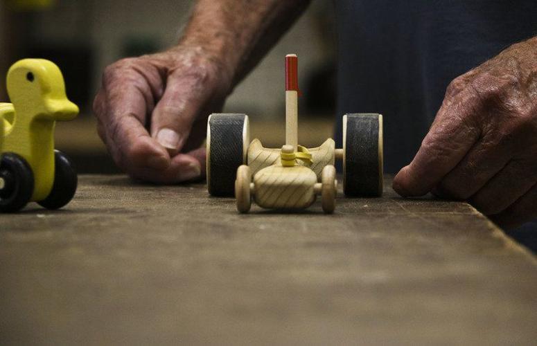 Greencroft Middlebury woodworkers give back by turning free time into ...