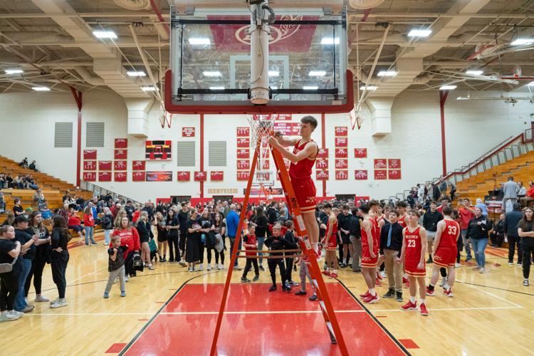 PREP BOYS BASKETBALL: Westview wins third straight sectional title ...