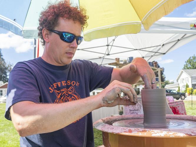 Middlebury rings in the fall season | News | goshennews.com