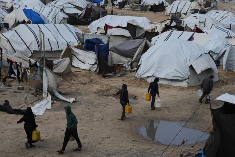 Gaza's living conditions worsen as strong winds and hypothermia kill 5 ...