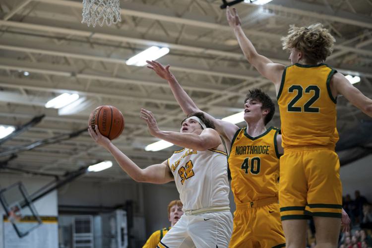 PREP BOYS BASKETBALL: Radeker gets win 300 as Northridge tops Fairfield ...