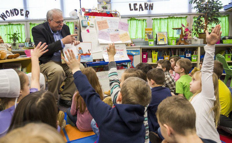 First-graders enjoy some beary happy reading | News | goshennews.com