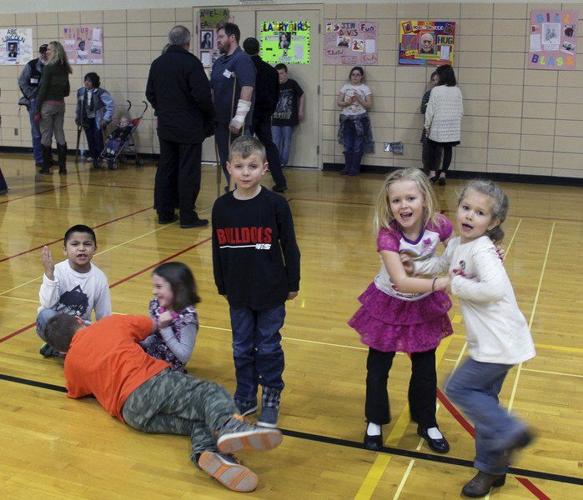 Nappanee Elementary fourth graders complete 'Famous Hoosier' research ...