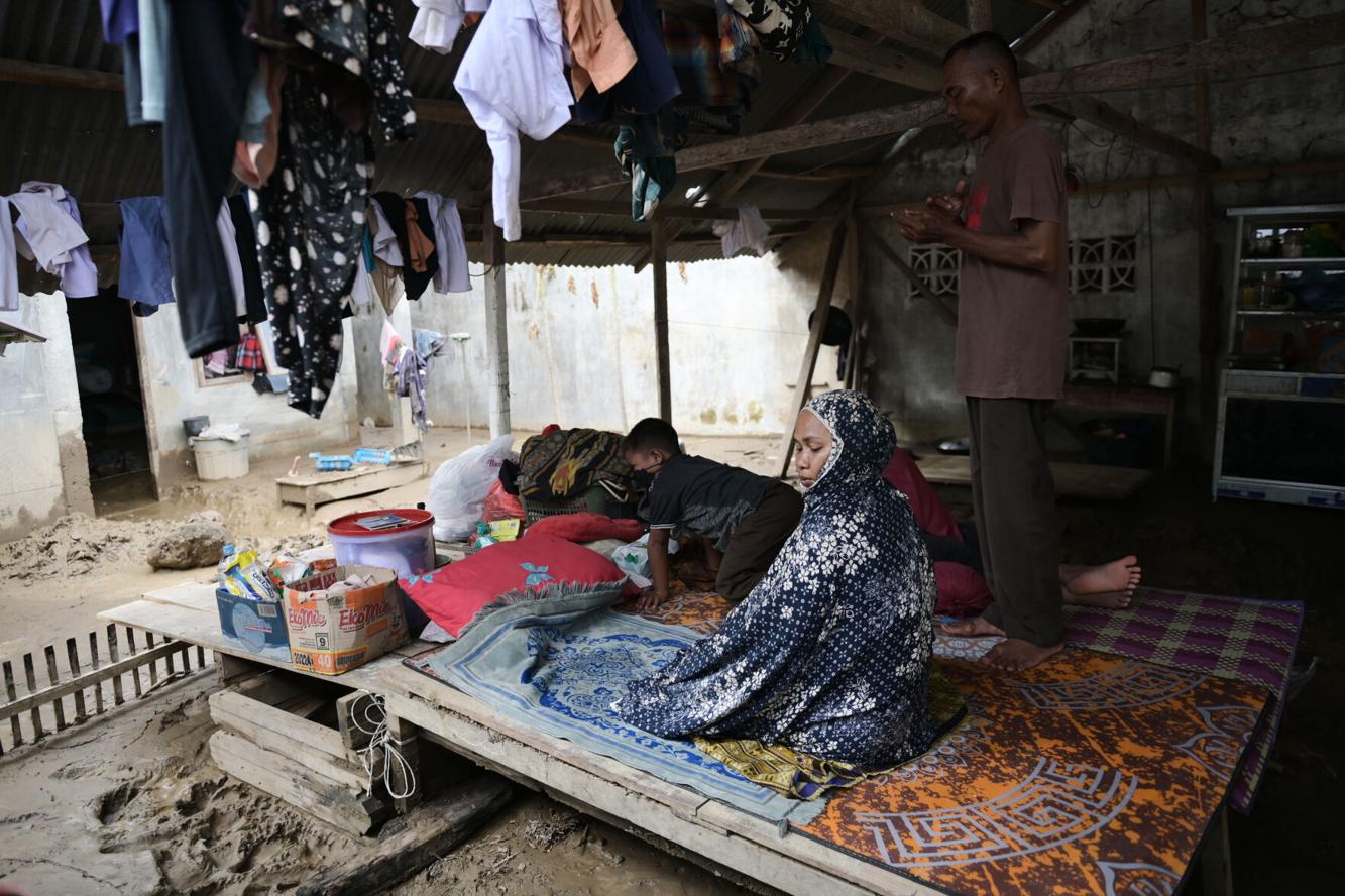 Indonesia Extreme Weather Asia Flooding | National News | goshennews.com