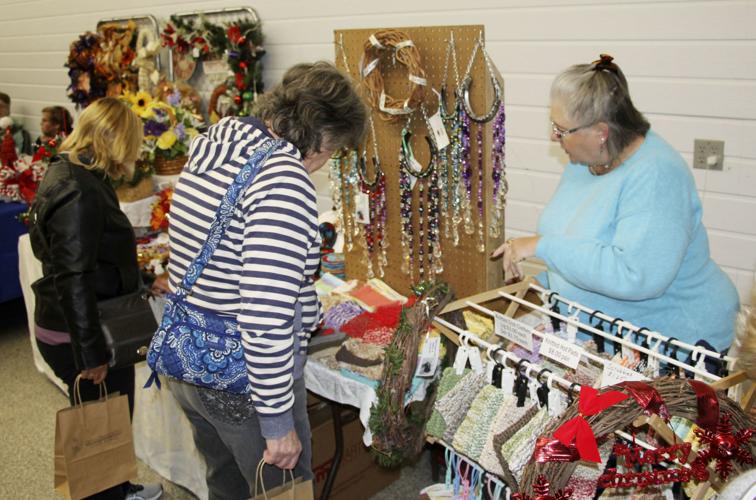 Annual craft show site of art, commerce | Across Indiana | goshennews.com