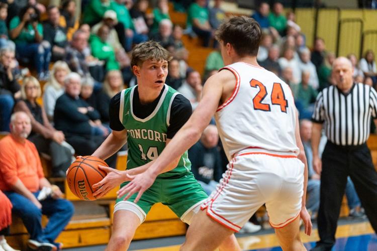PREP BOYS BASKETBALL: Concord hangs tough, falls to Warsaw in 4A ...