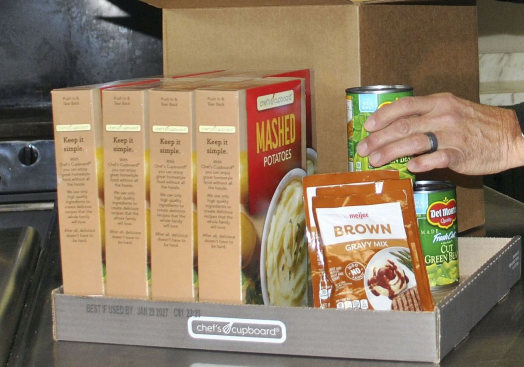 Restōr will distribute over 1,000 Thanksgiving meals | News ...