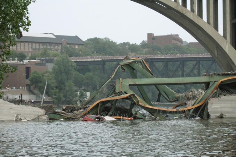 Hope fades for finding survivors of bridge collapse | News | goshennews.com