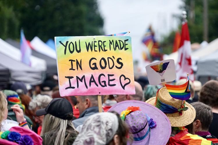 LGBTQ+ pride shines bright at fourth-annual Anacortes parade ...