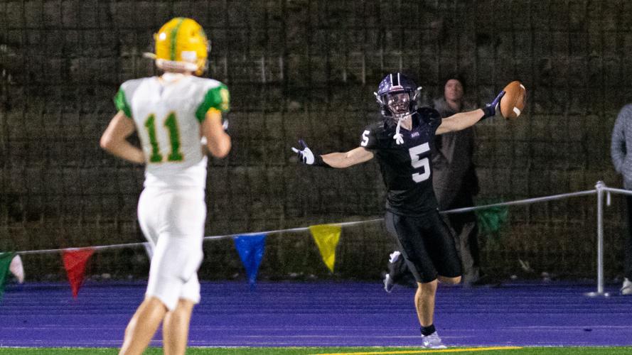Anacortes High School football falls to Lynden for first loss of the ...