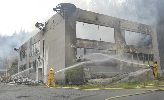 Fire destroys old schoolhouse building | News | goskagit.com