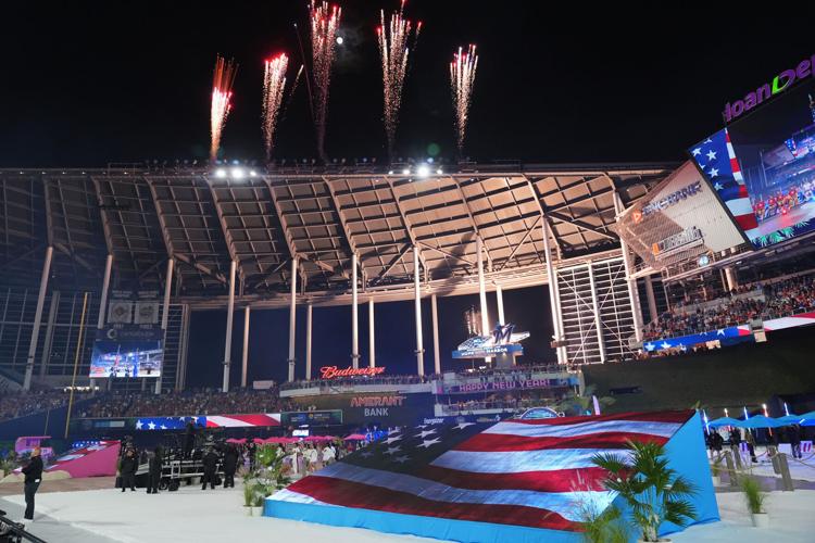 Rangers beat Panthers 5-1 in first outdoor hockey game in Miami. Mika ...