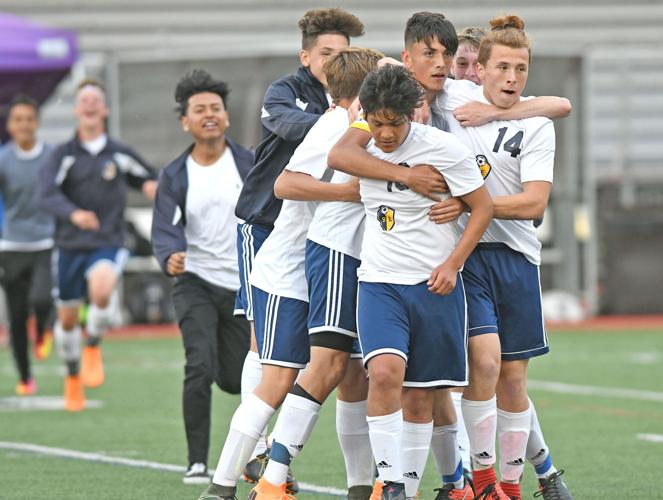 Burlington-Edison soccer team reaches 2A title game | Sports | goskagit.com